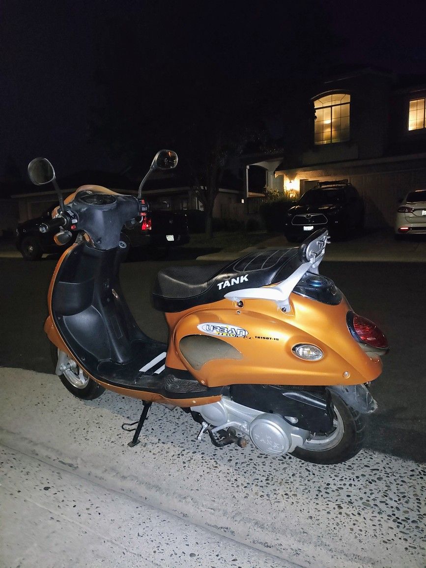 TANK Urban Classis Scooter for Sale in Sacramento, CA - OfferUp