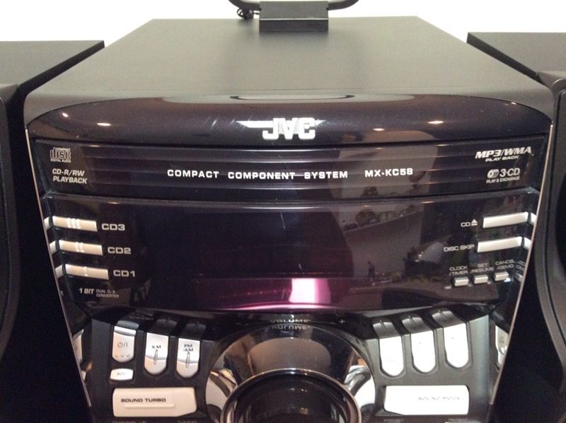 JVC MX-KC 58 3 Cd Changer Compact Component System With IPod Connection for Sale in Marysville ...