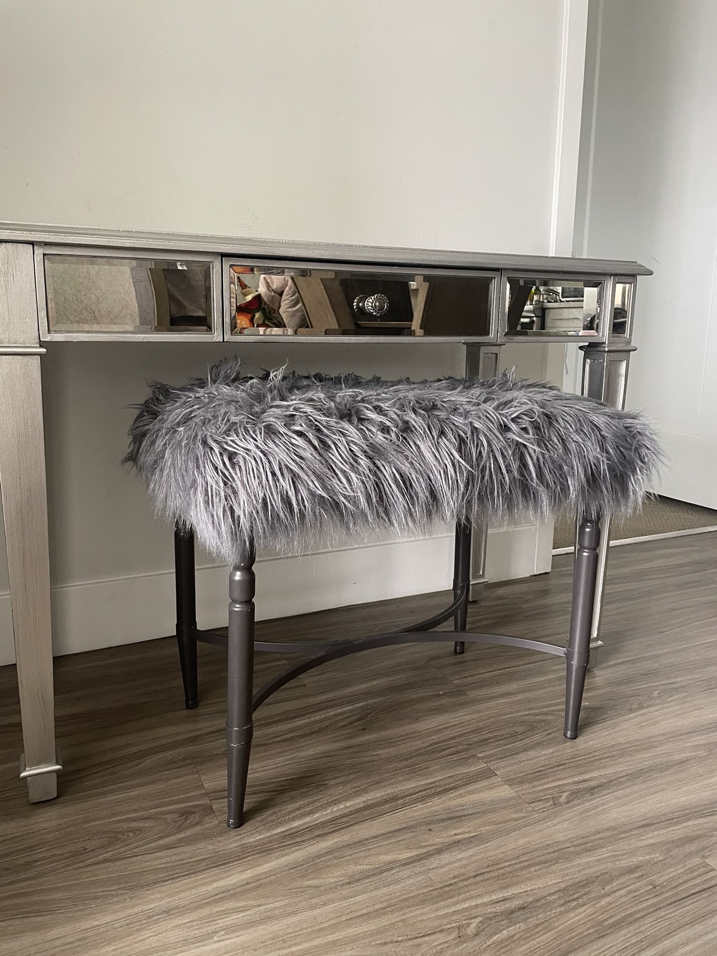 Pier 1 Imports Mirrored Desk for Sale in San Diego, CA - OfferUp