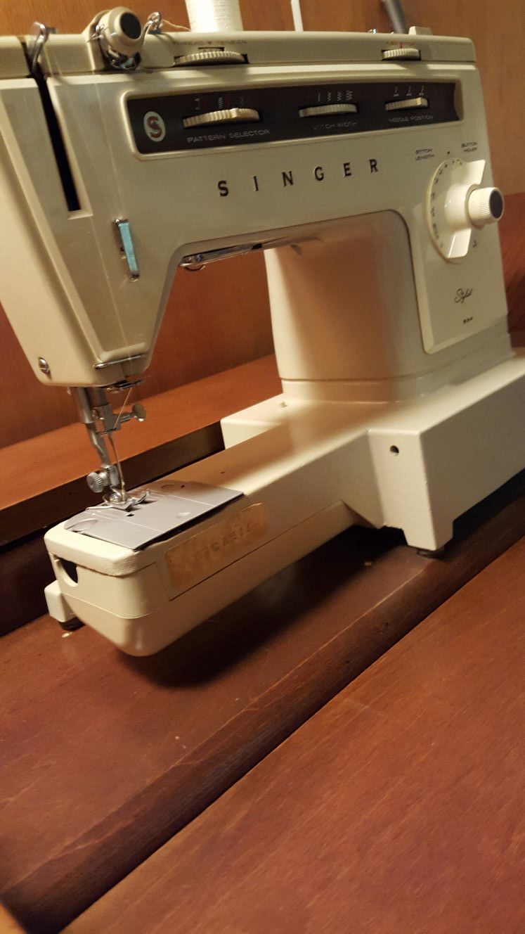 Singer Stylist 534 for Sale in Sunnyvale, CA - OfferUp