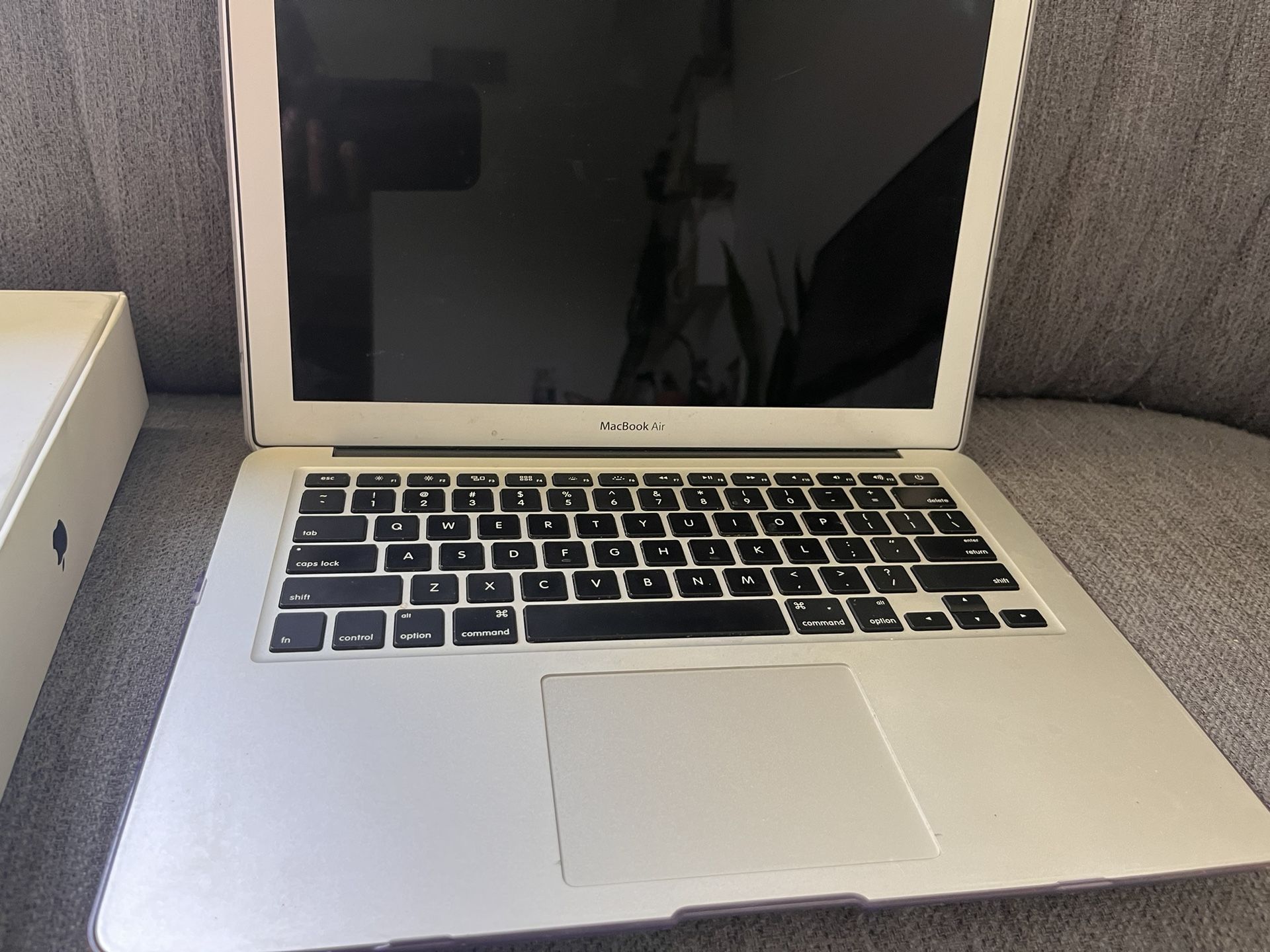 Used MacBook Air 13 Inch for Sale in Miami, FL - OfferUp