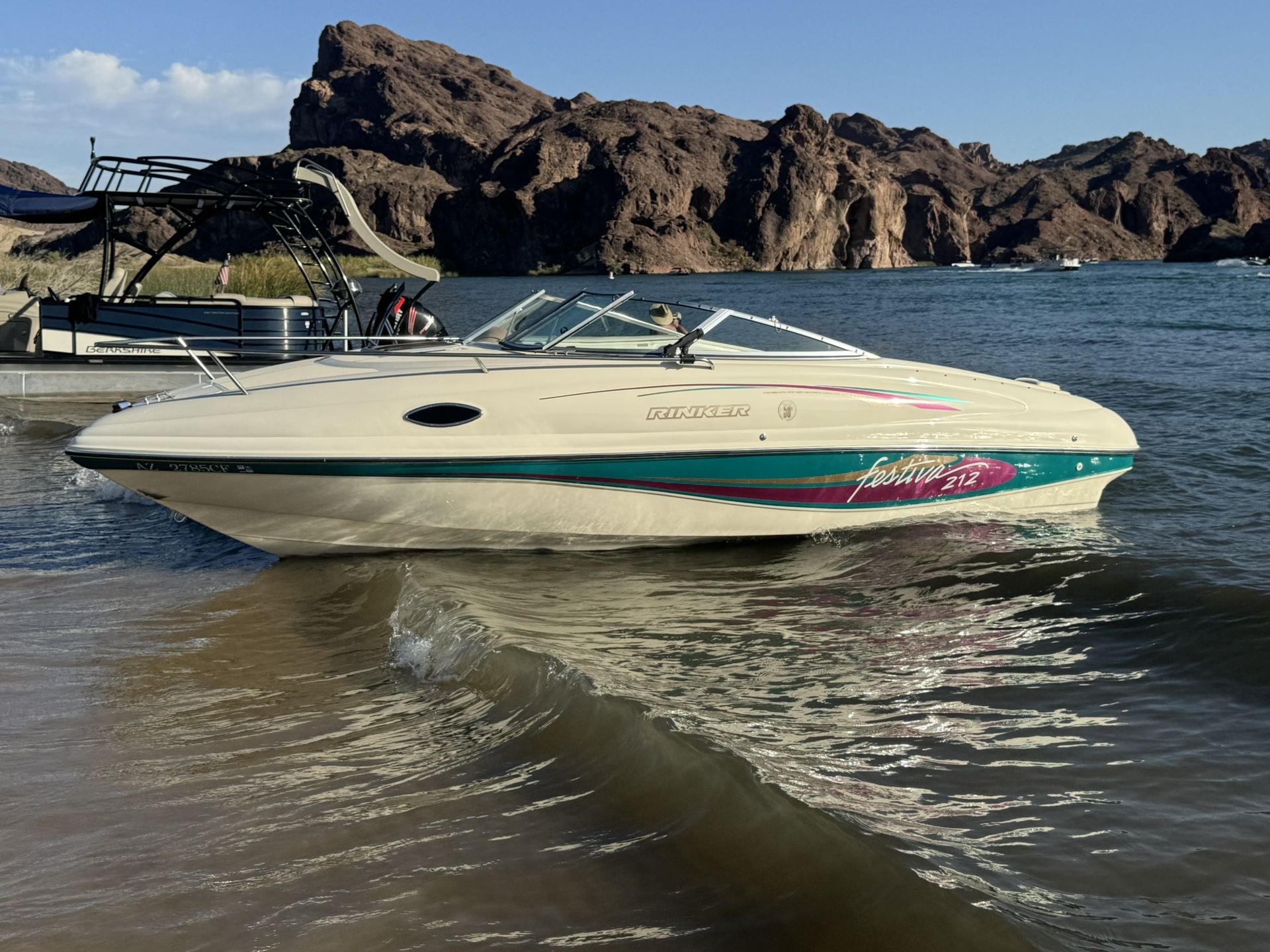 1995 Rinker Festiva 212 for Sale in Grand Terrace, CA - OfferUp