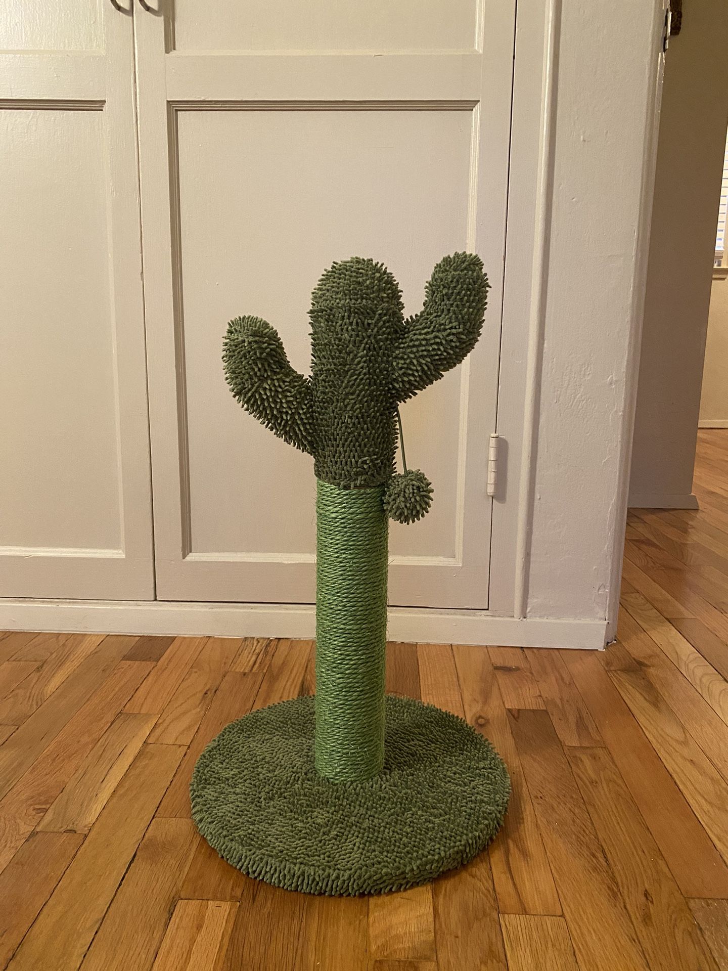 Cactus Cat Scratch Post for Sale in Portland, OR - OfferUp