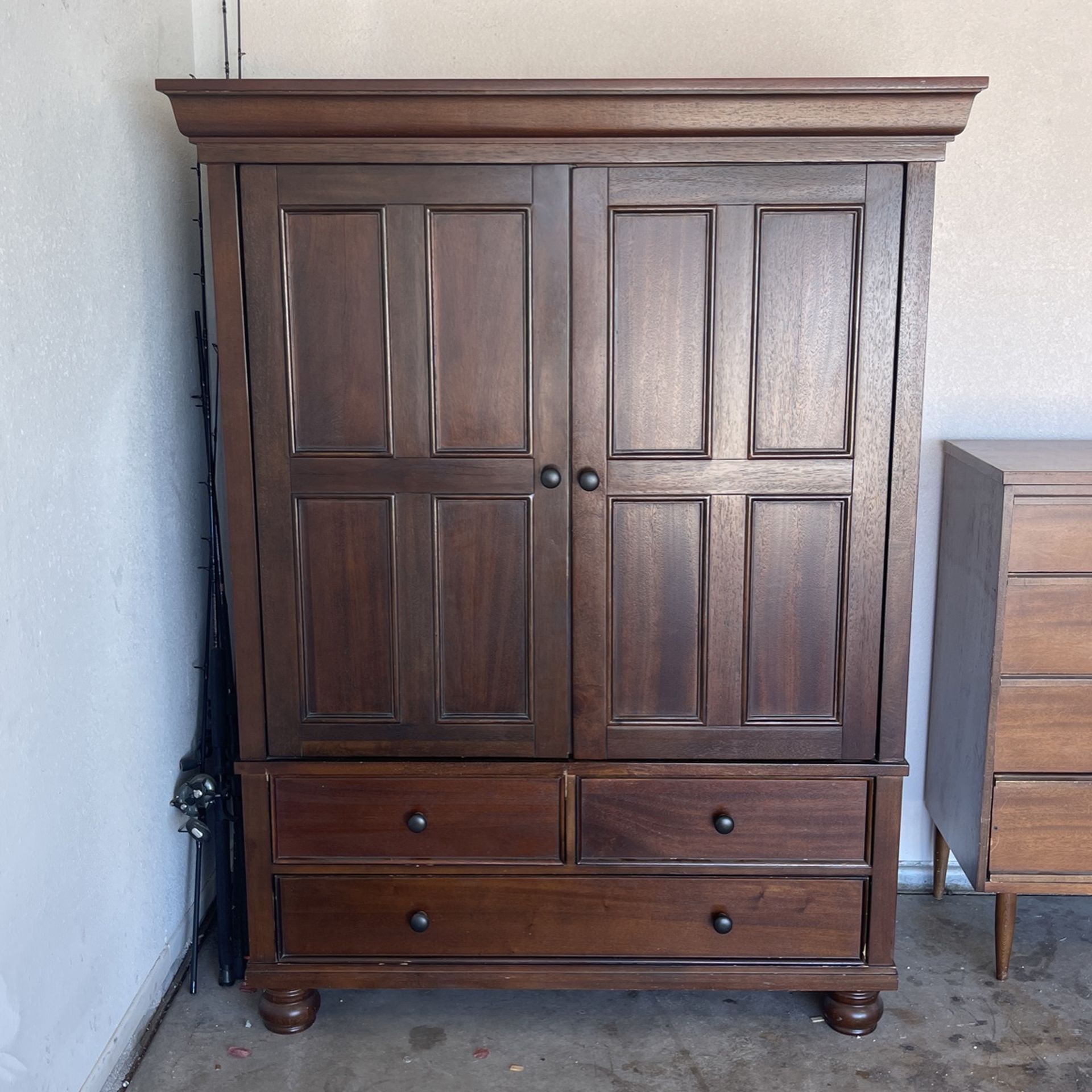 Pottery, Barn Armoire Free for Sale in Scottsdale, AZ - OfferUp