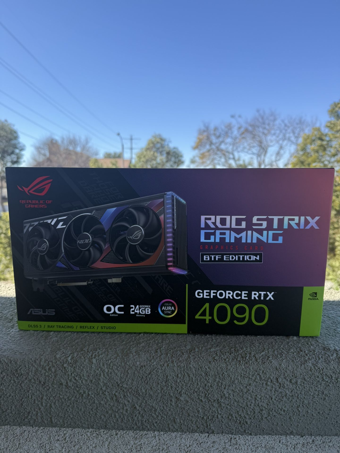 ASUS ROG Strix GeForce RTX 4090 BTF OC Edition Gaming Graphics Card ...