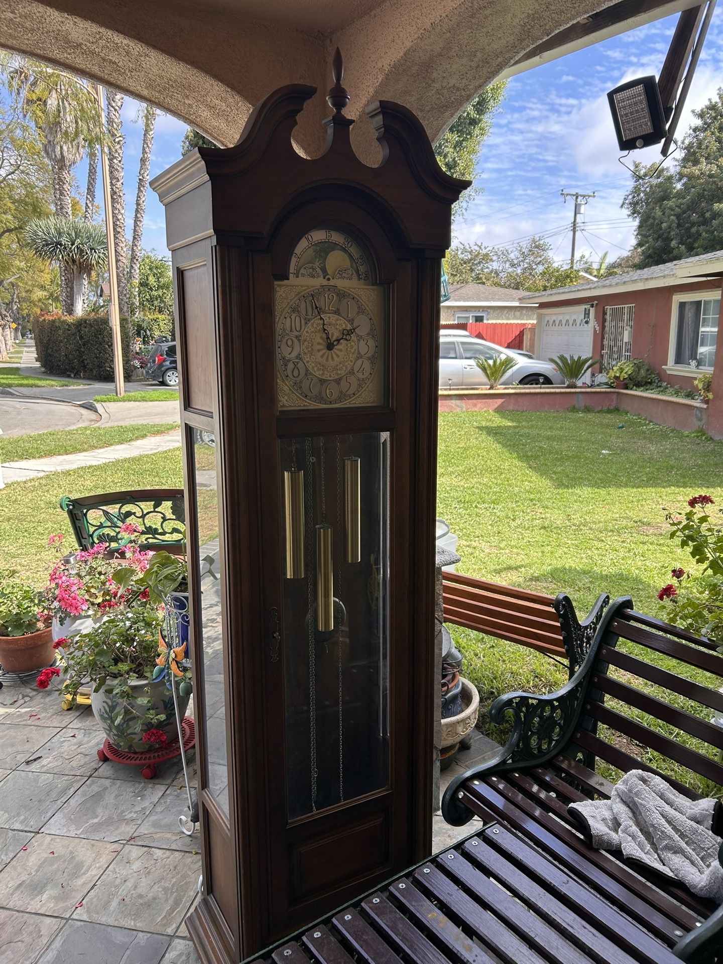 Vintage Grandfather Clock Howard Miller 4899 for Sale in Santa Ana, CA ...