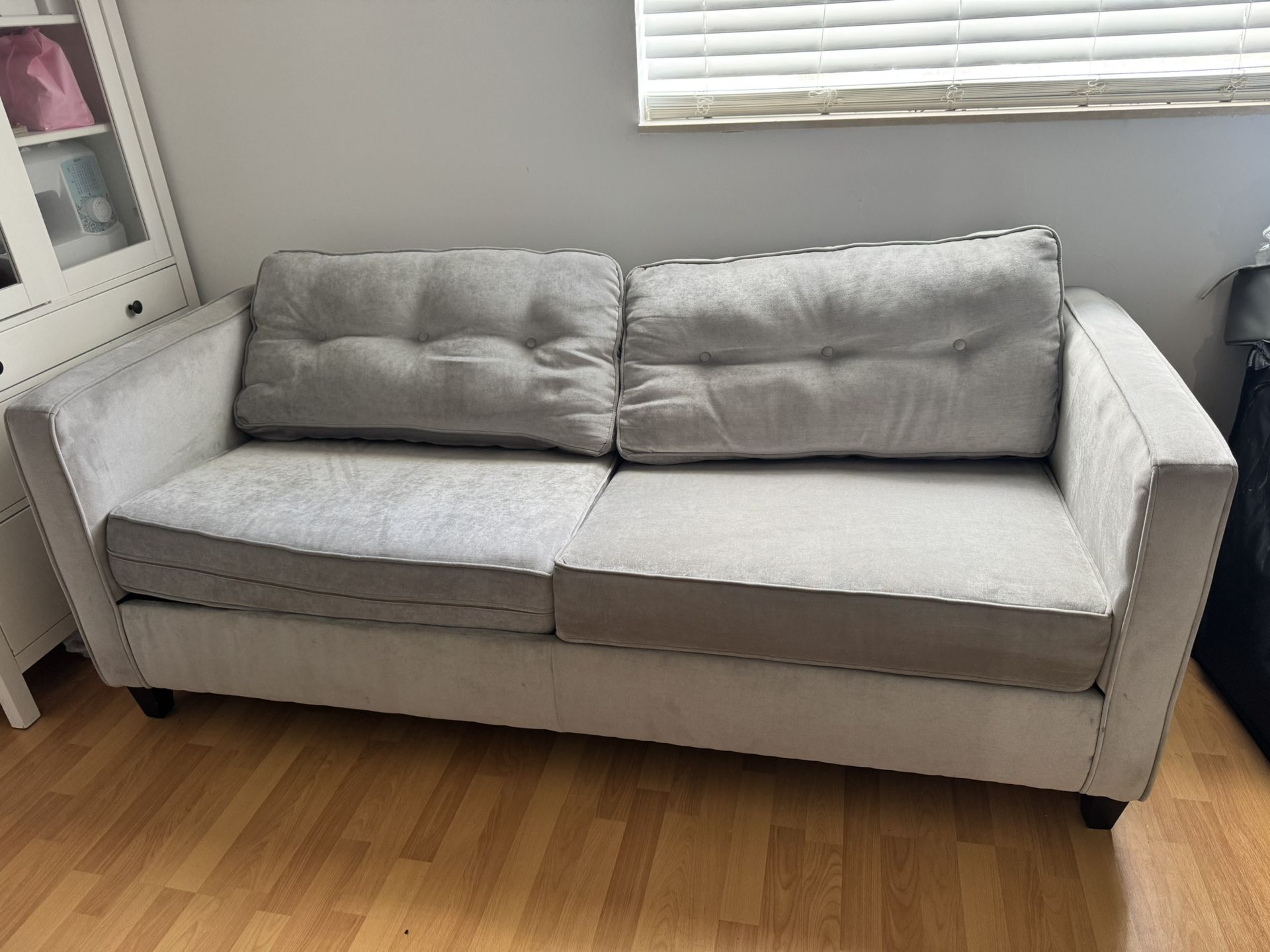 Sleeper Sofa Queen for Sale in Miami, FL - OfferUp