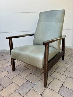 Wordsmith leather recliner store