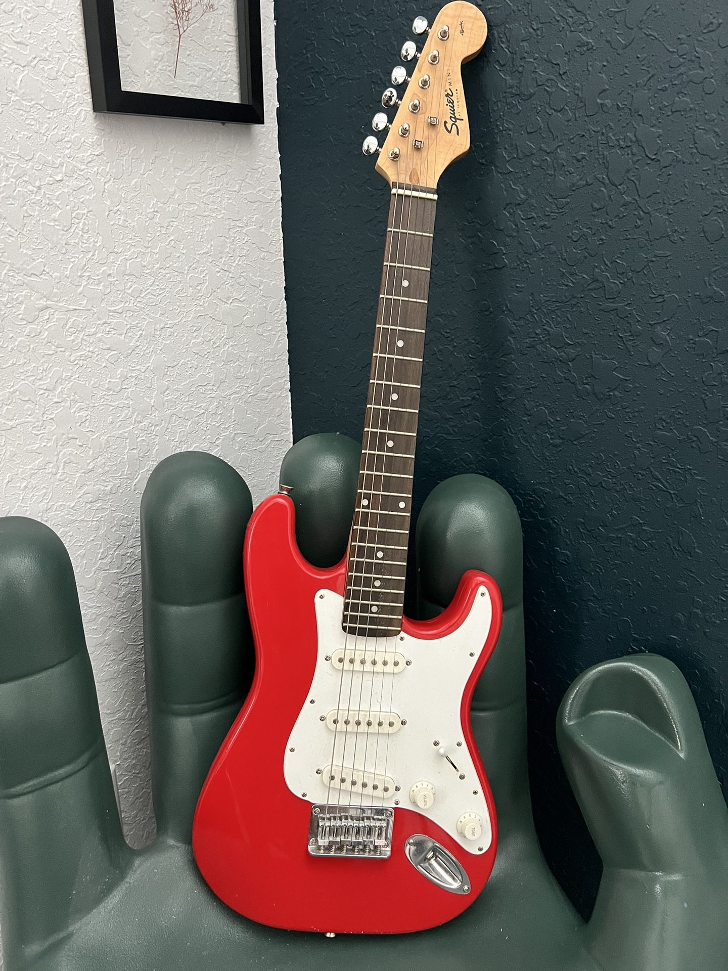 Squier Affinity Mini Stratocaster V2 Electric Guitar Dakota Red for ...