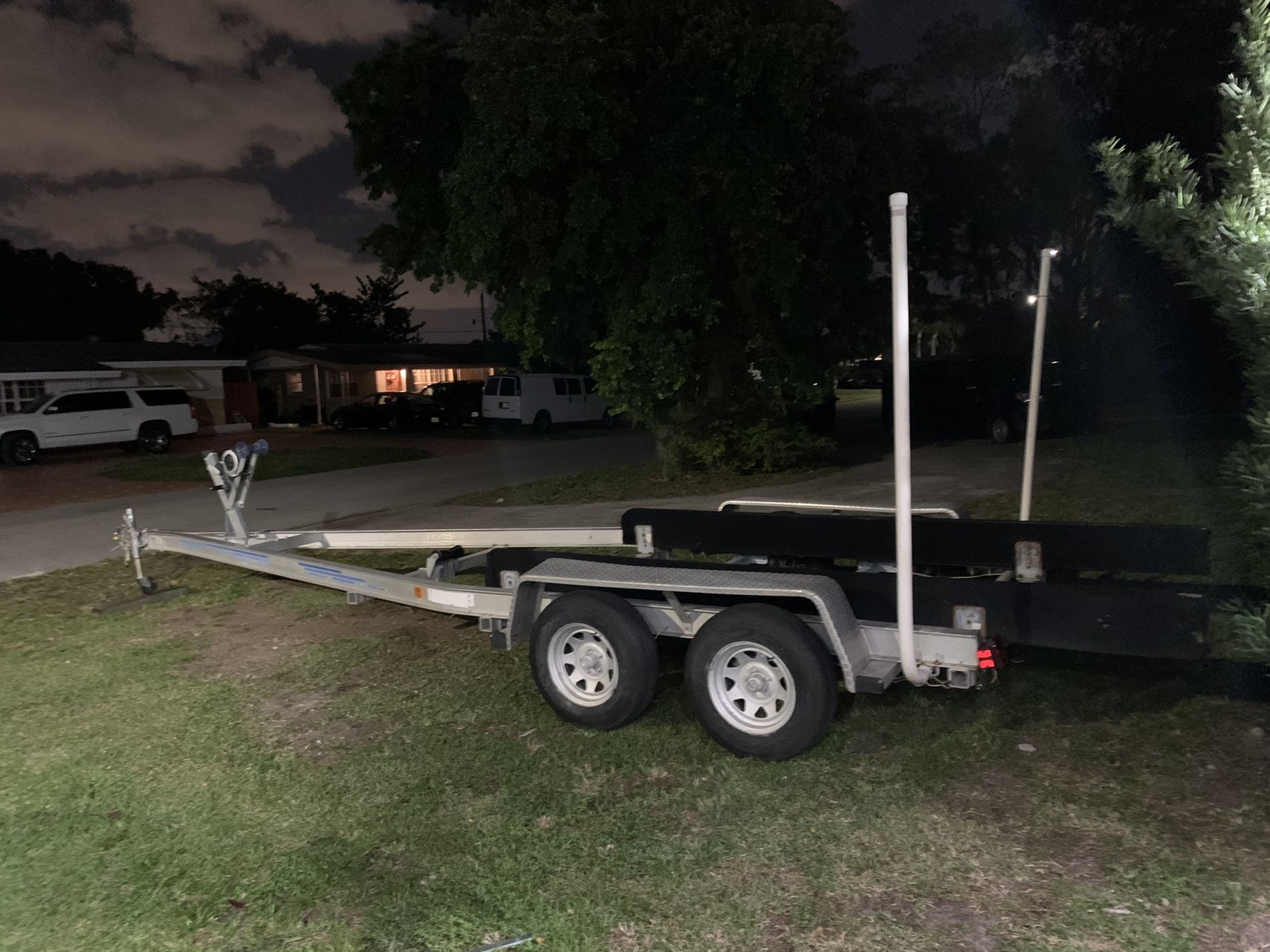 Aluminum Trailer 25 ft double axel single torsion for Sale in Miramar ...