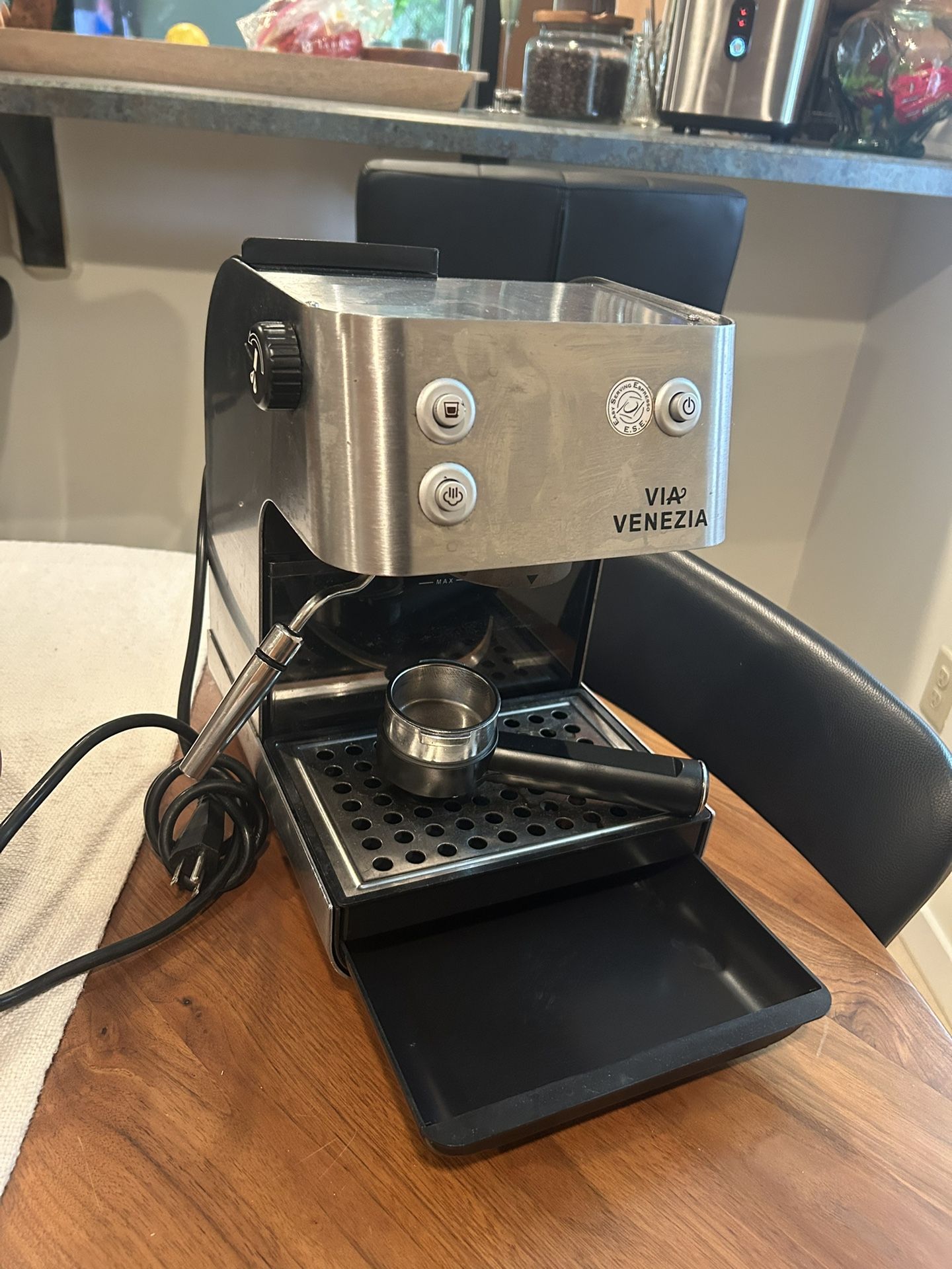 Via Venezia Espresso Machine for Sale in Seattle, WA - OfferUp