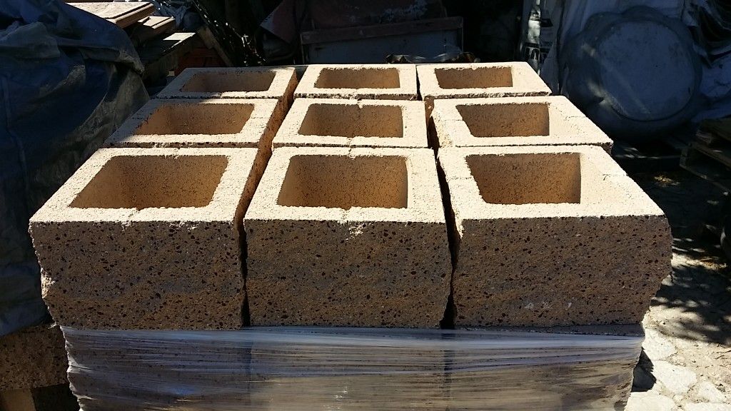12X12 TAN SPLIT FACE COLUMN BLOCK $12 EACH. for Sale in Riverside, CA ...