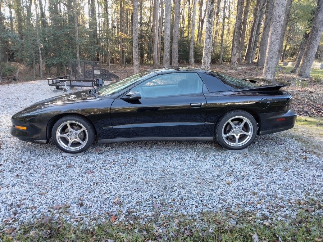 1995 Pontiac Firebird for Sale in Zebulon, NC - OfferUp