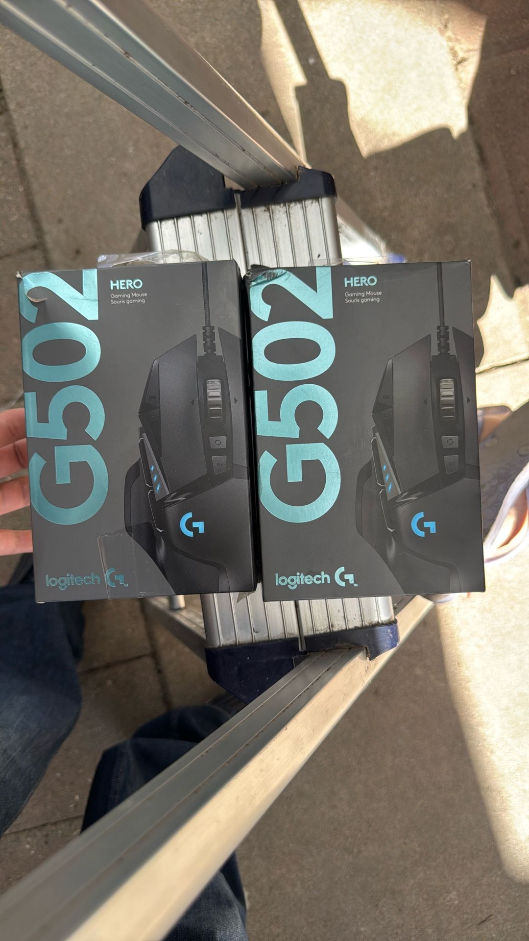 G502 Logitech hero gaming mouse for Sale in San Bernardino, CA - OfferUp
