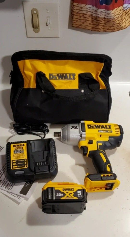 $270 Dewalt DCF900 20V XR Brushless 1/2 in. High Torque Impact Wrench ...