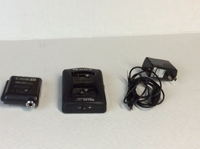 Line 6 Relay G30 Wireless Guitar System TBP06 Transmitter & RXS06 ...
