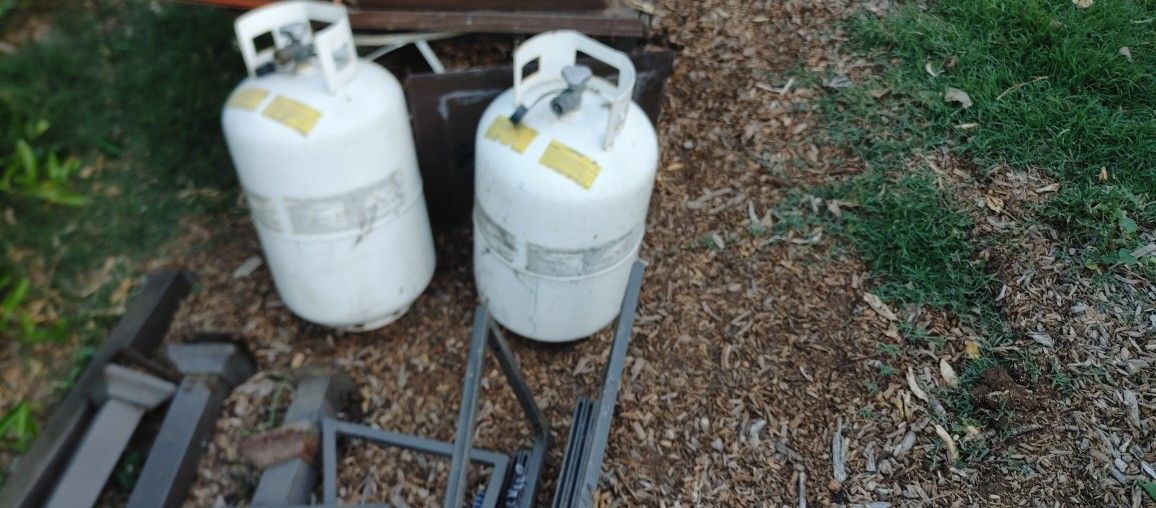 RV xtra tall propane tanks for Sale in Pomona, CA - OfferUp