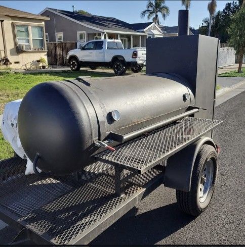 Reverse Flow Smoker for Sale in Compton, CA - OfferUp