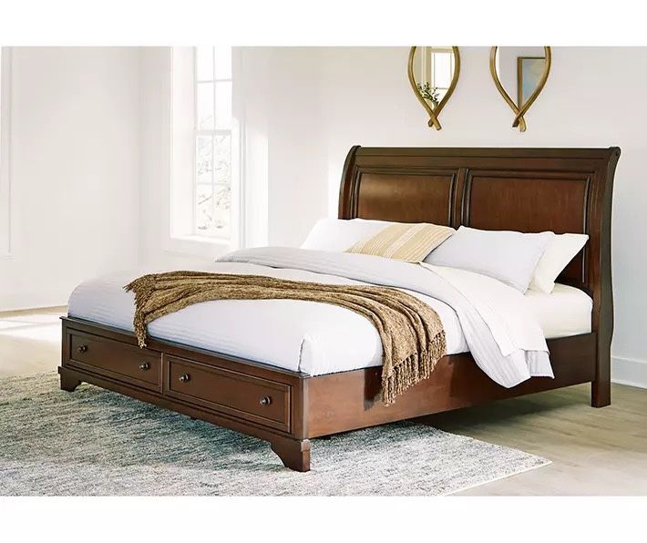 Broyhill Queen Storage Sleigh Bed with 2 Matching Nightstands Great Condition for Sale in Miami FL OfferUp