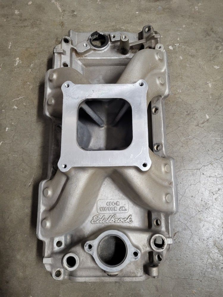 Edelbrock 454 Intake Manifold for Sale in El Paso, TX - OfferUp