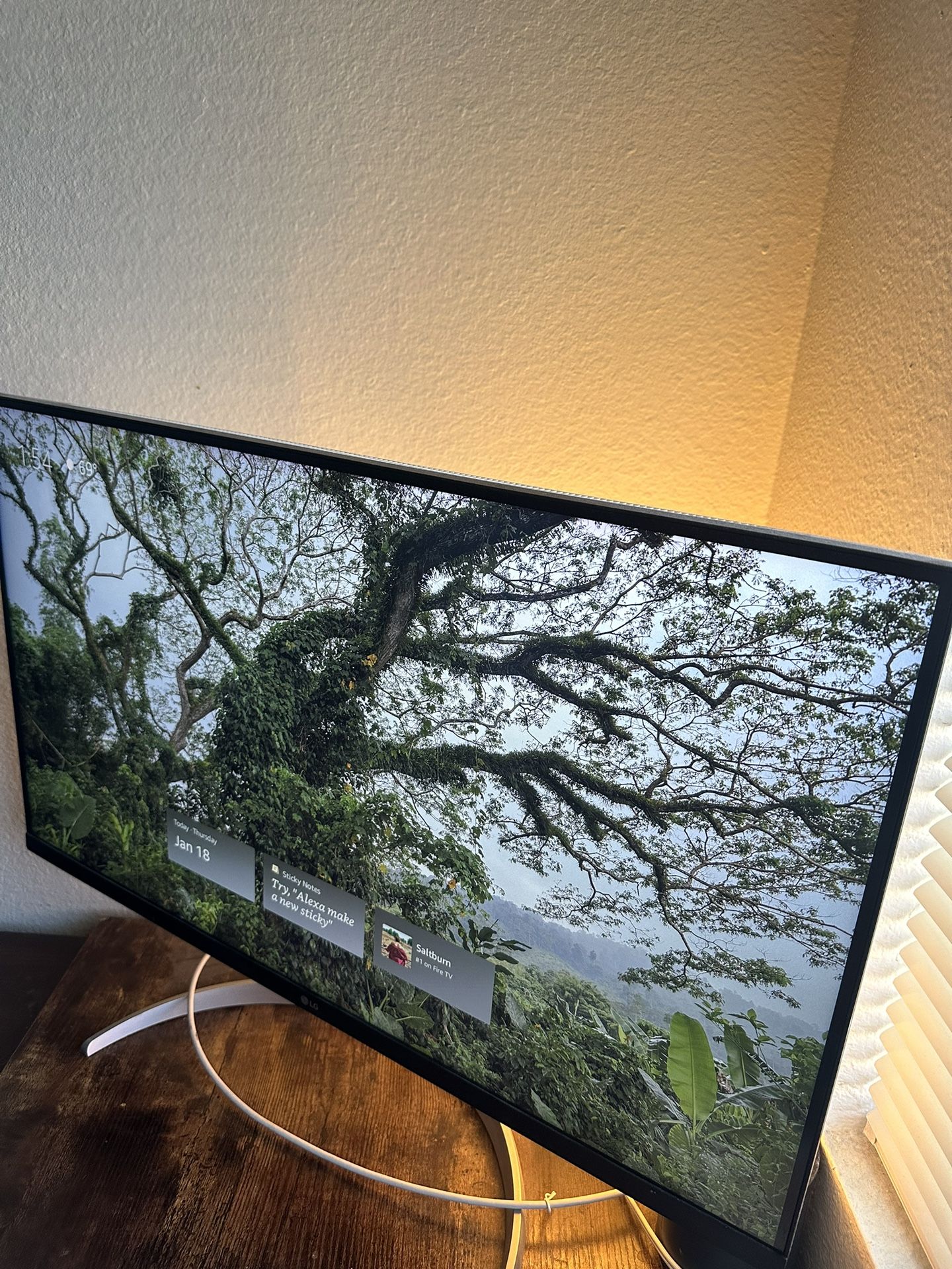 LG 32UN550 4K Monitor for Sale in Tempe, AZ - OfferUp