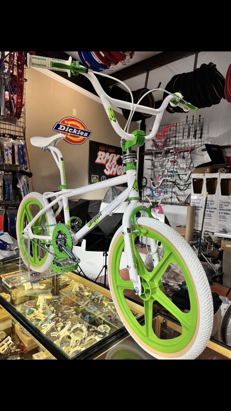 88 Mongoose Decade for Sale in Stanwood, WA - OfferUp