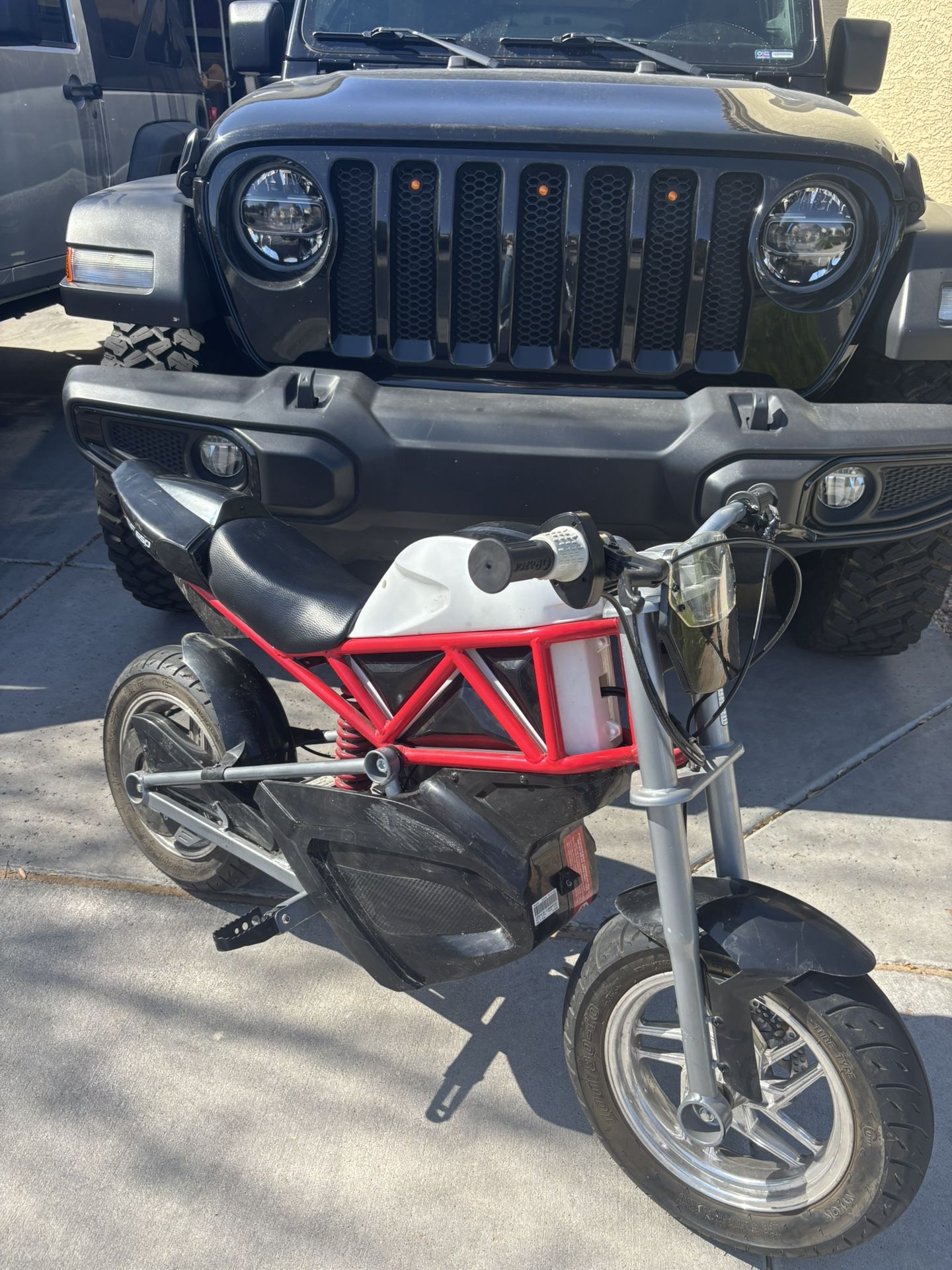 Razor RSF 650 for Sale in Queen Creek, AZ - OfferUp