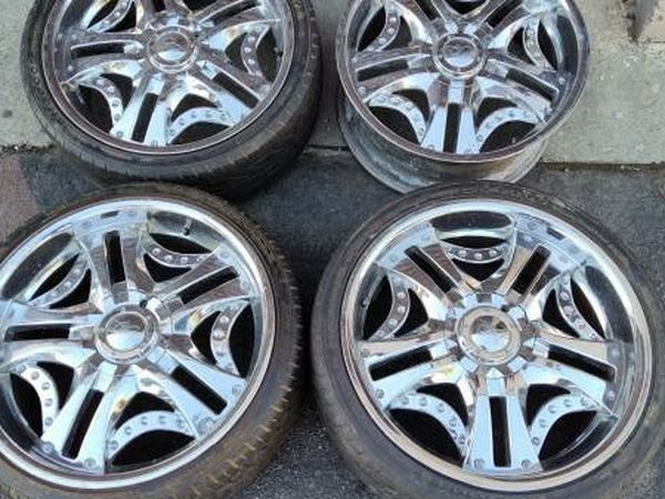 20 inch chrome wheels 5 on 115mm and 5 on 112mm for Sale in Pico Rivera ...