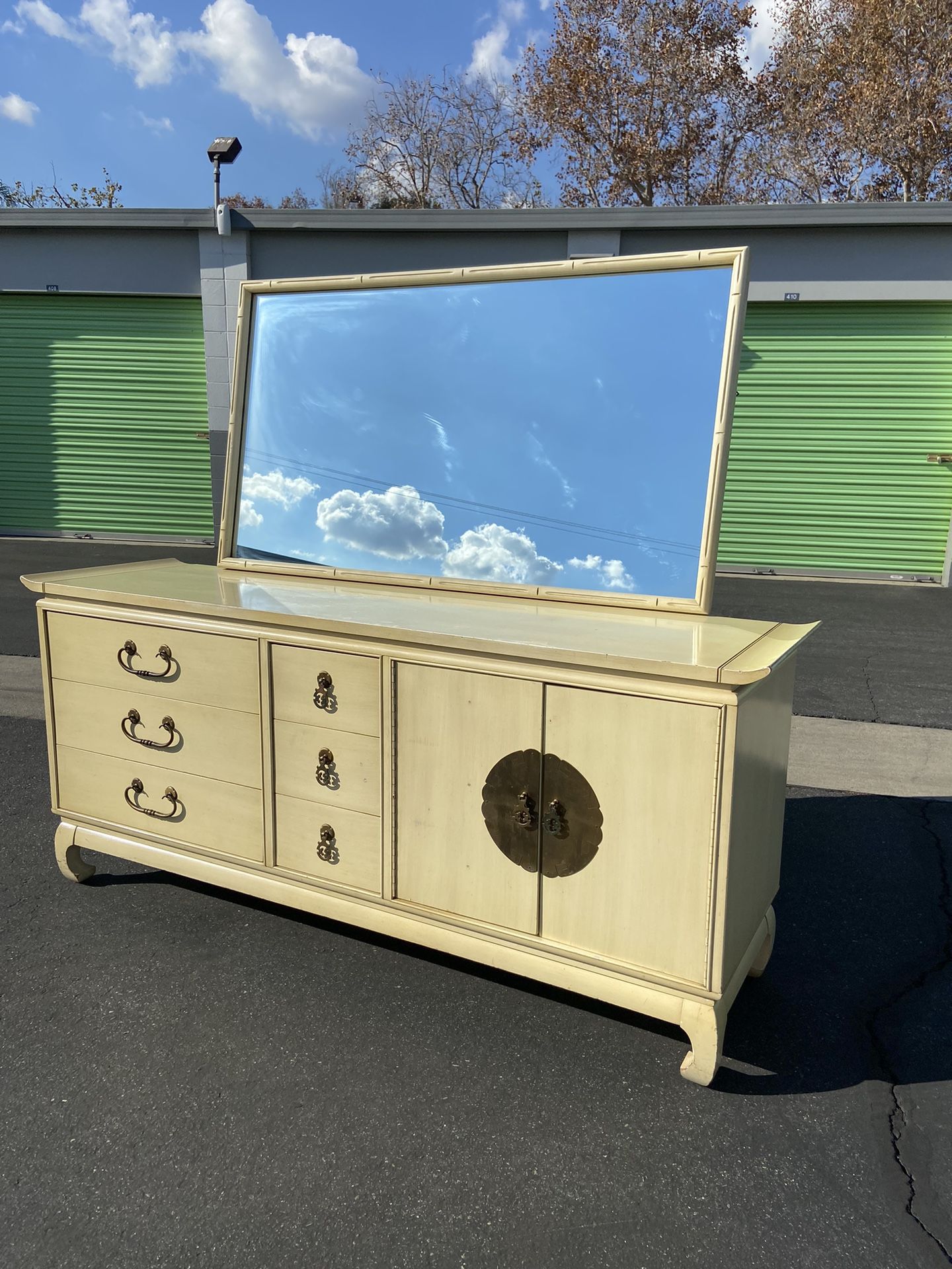 Kent Coffey Amerasia Chinoiserie Dresser/Buffet/Sideboard And Mirror ...