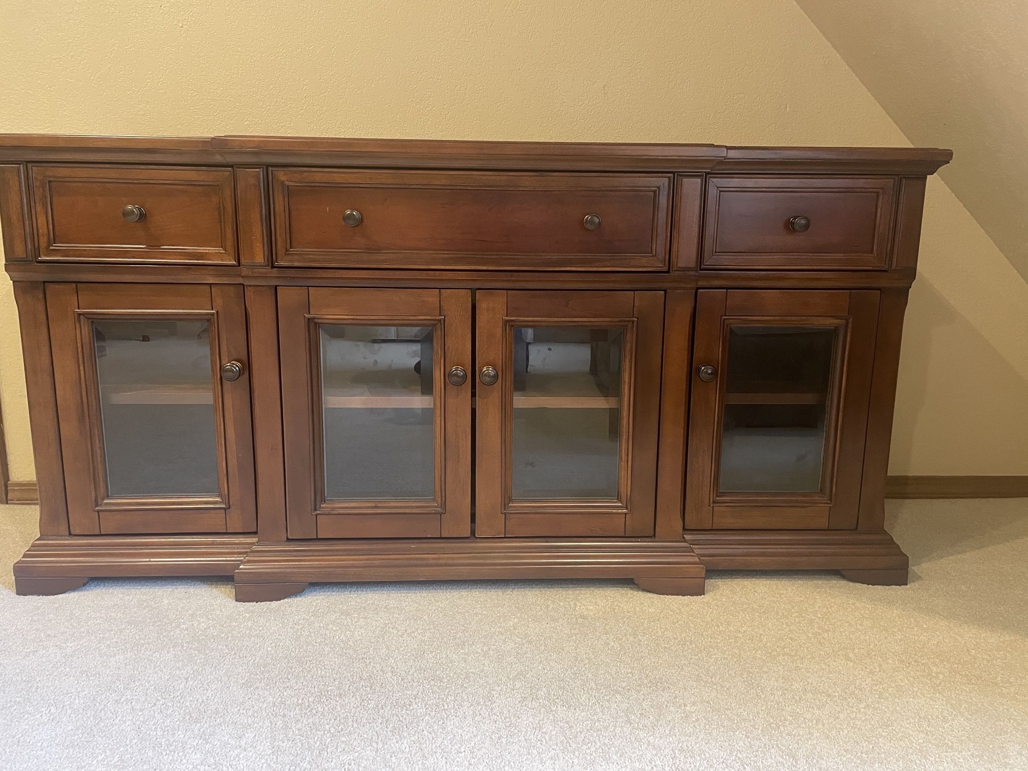 Beautiful Sideboard for Sale in Redmond, WA - OfferUp