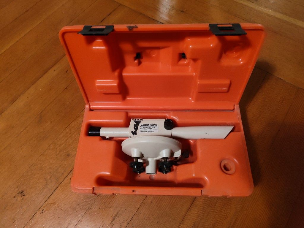Transit/Leveler With Tripod for Sale in Tumwater, WA - OfferUp