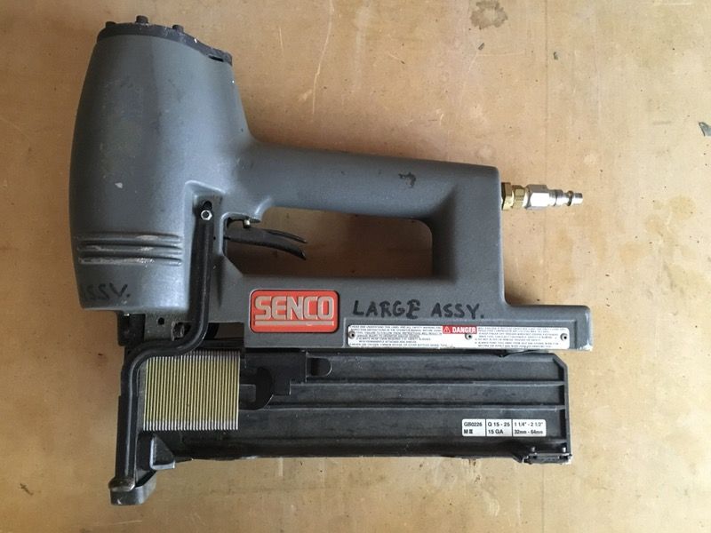 Senco MIII GB0226 15 Gauge Stapler for Sale in Overland Park, KS - OfferUp