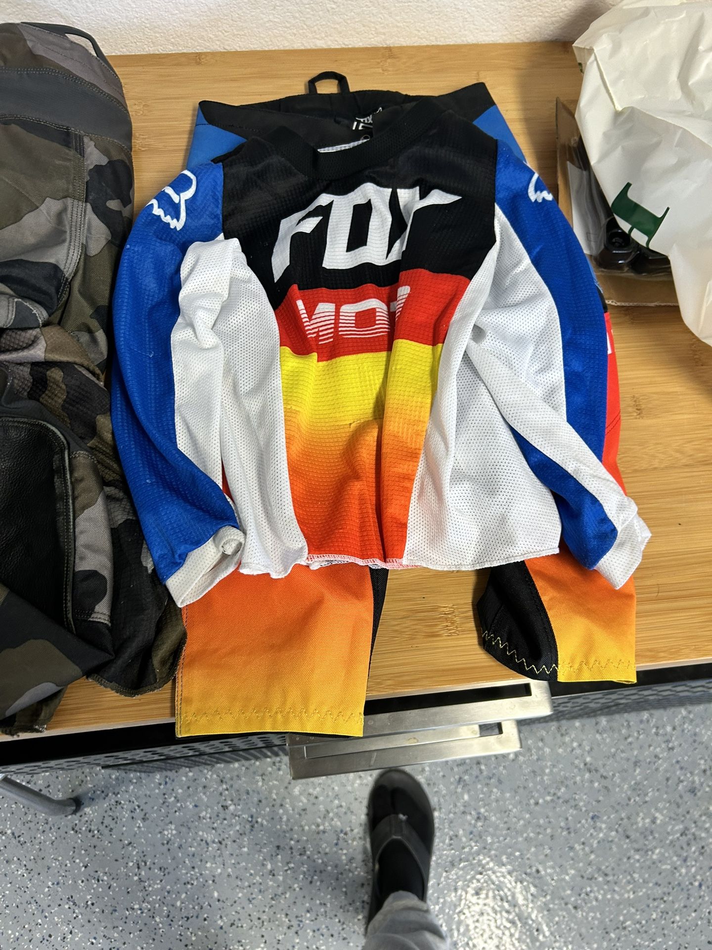 Fox Dirt Bike Gear Youth for Sale in Temecula, CA - OfferUp