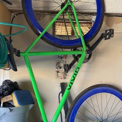 Vivid Fixie