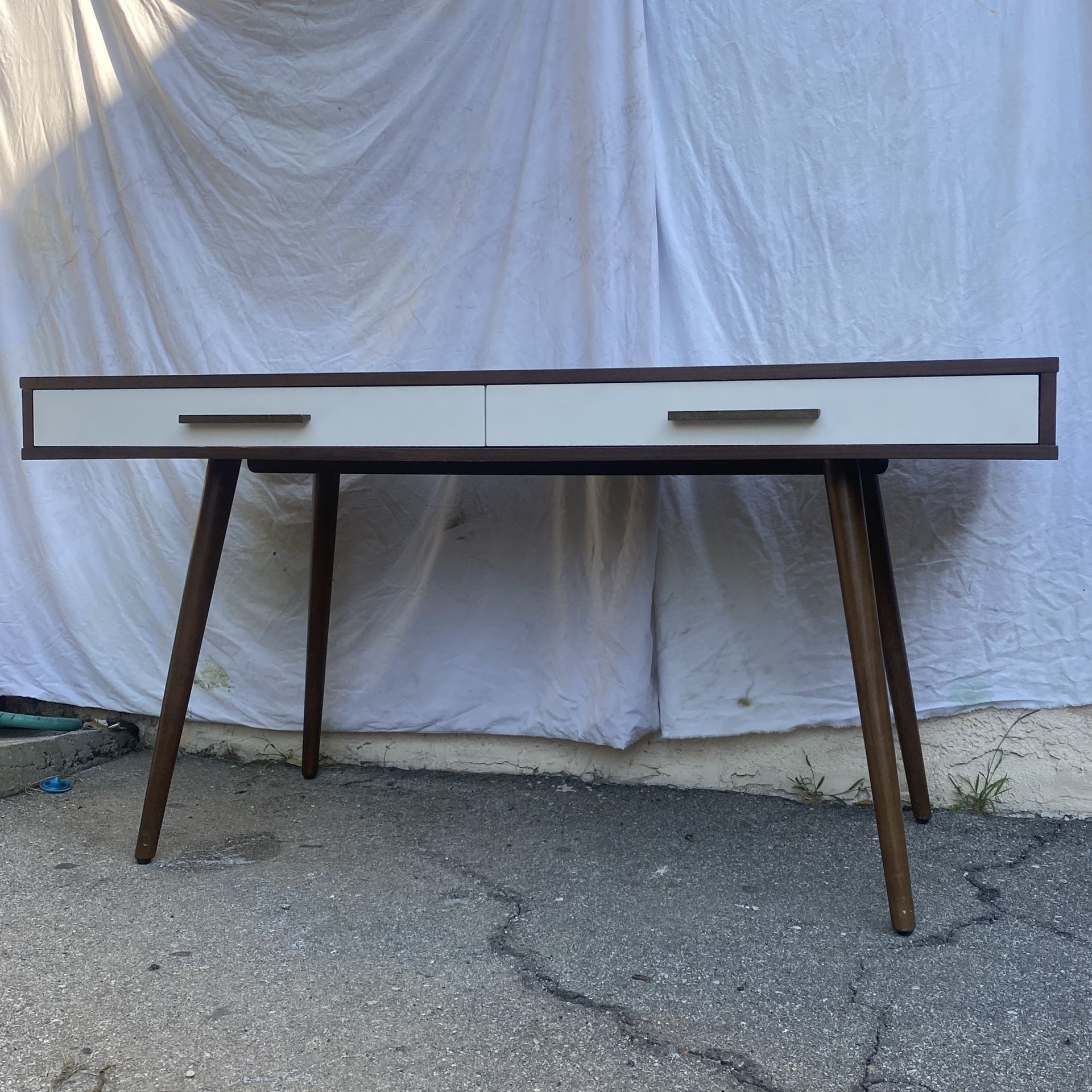 MCM Style Desk for Sale in Los Angeles, CA - OfferUp