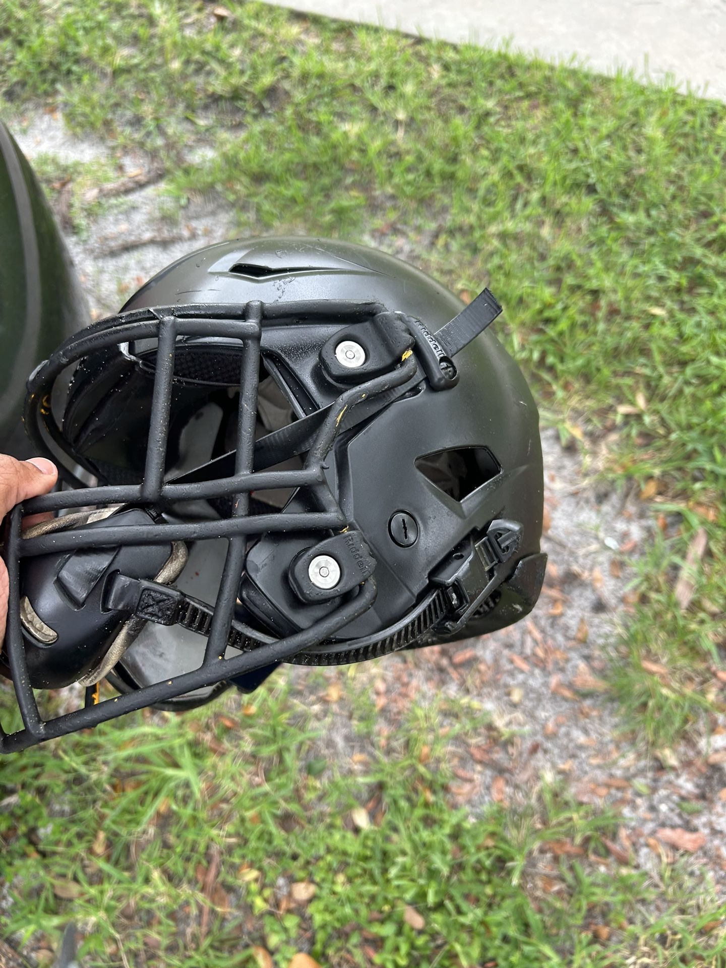 Riddell Speed Flex for Sale in Pembroke Pines, FL - OfferUp