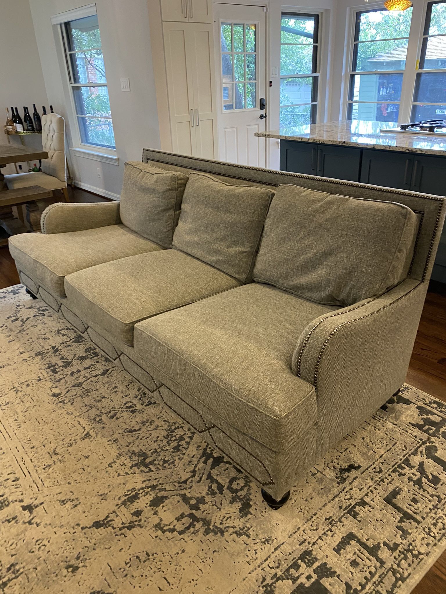 Grey Couch for Sale in Dallas, TX - OfferUp