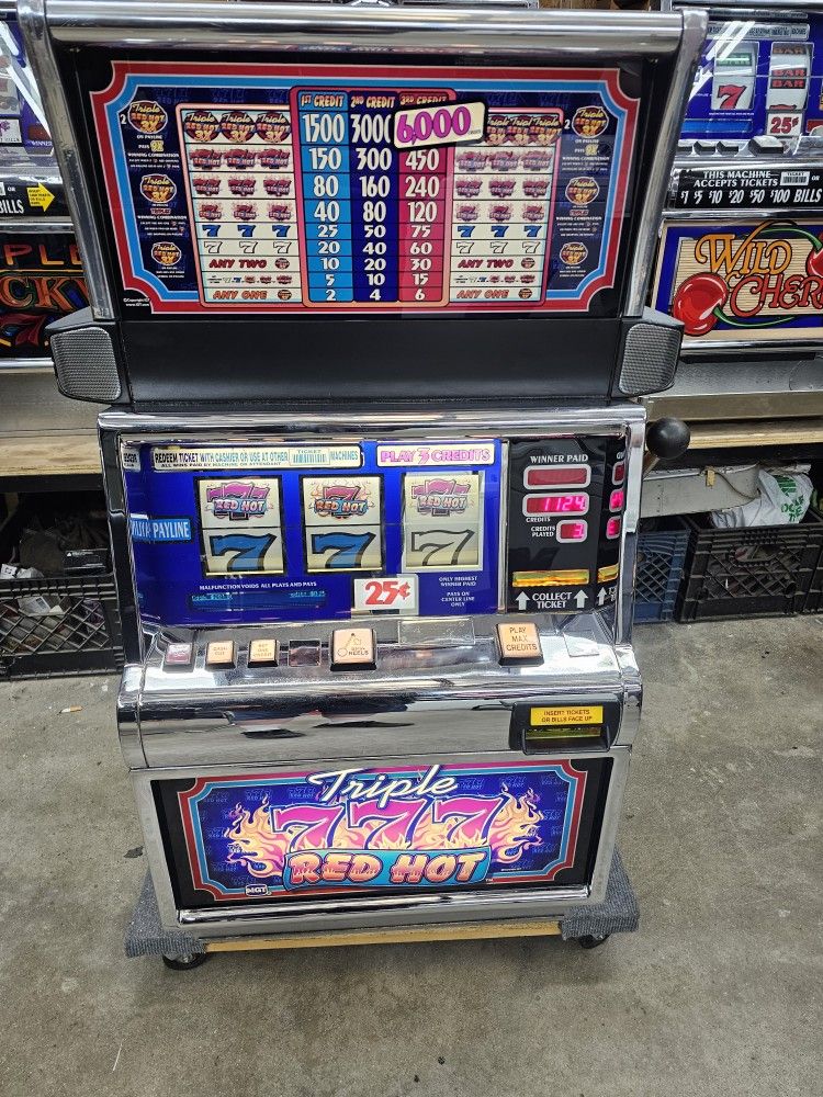 IGT SLOT MACHINE (triple Red Hot Sevens) for Sale in Lakewood, CA - OfferUp