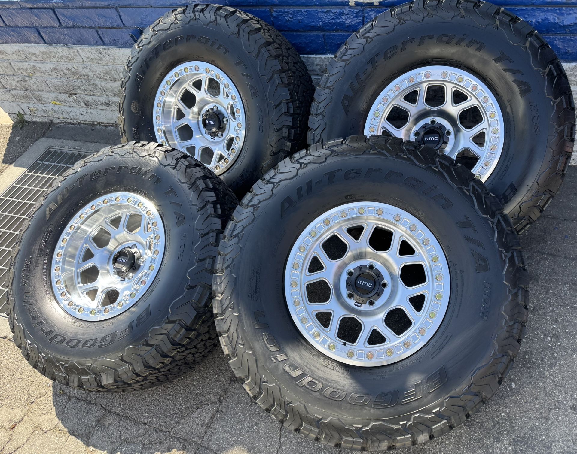 Kmc 444 Mesa 17x9 5x5 -12 Offset With Bfg Ko2 37x12.50R17 Tires ( Set ...