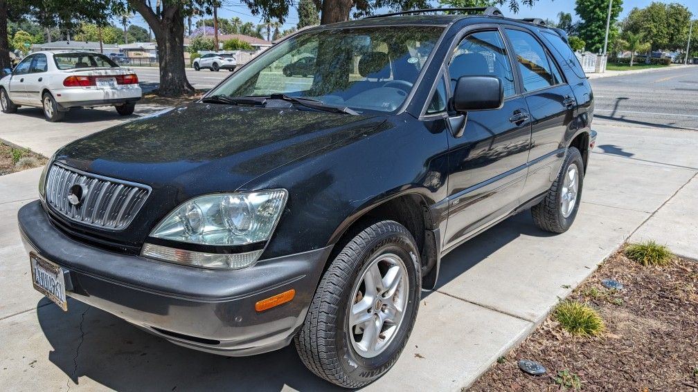 2002 Lexus Rx 300 for Sale in Riverside, CA - OfferUp