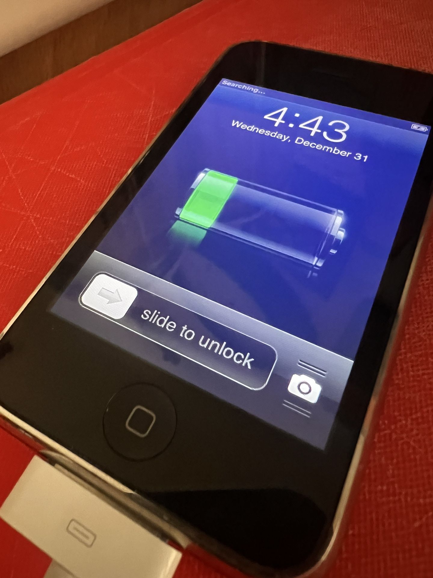 Two CLASSIC iPods ( iPod 3G 2004, iPod Touch) CLASSIC iPod Shuffle, And ...