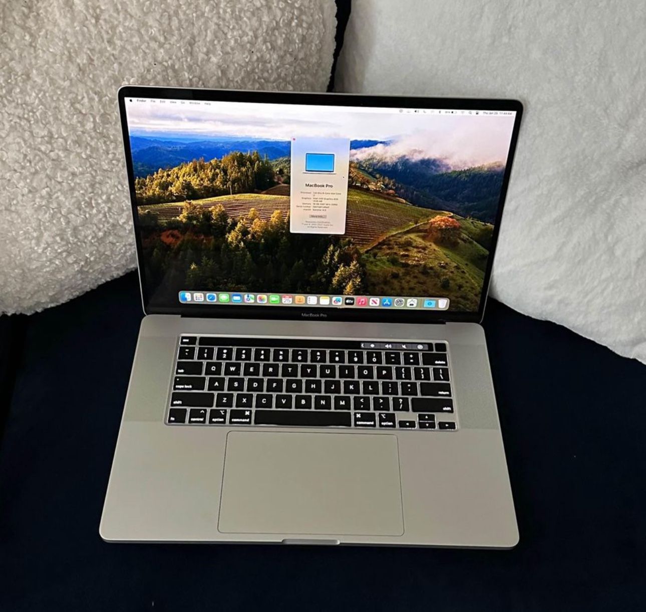 MacBook Pro 2019 for Sale in Vista, CA - OfferUp
