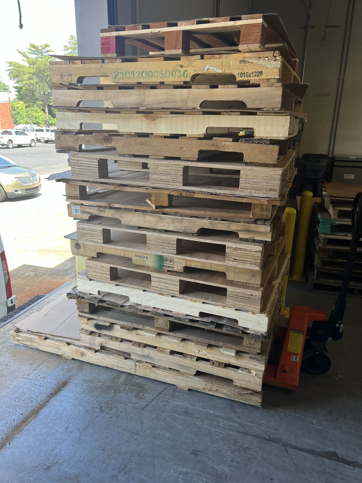 Free Pallets for Sale in Marietta, GA - OfferUp