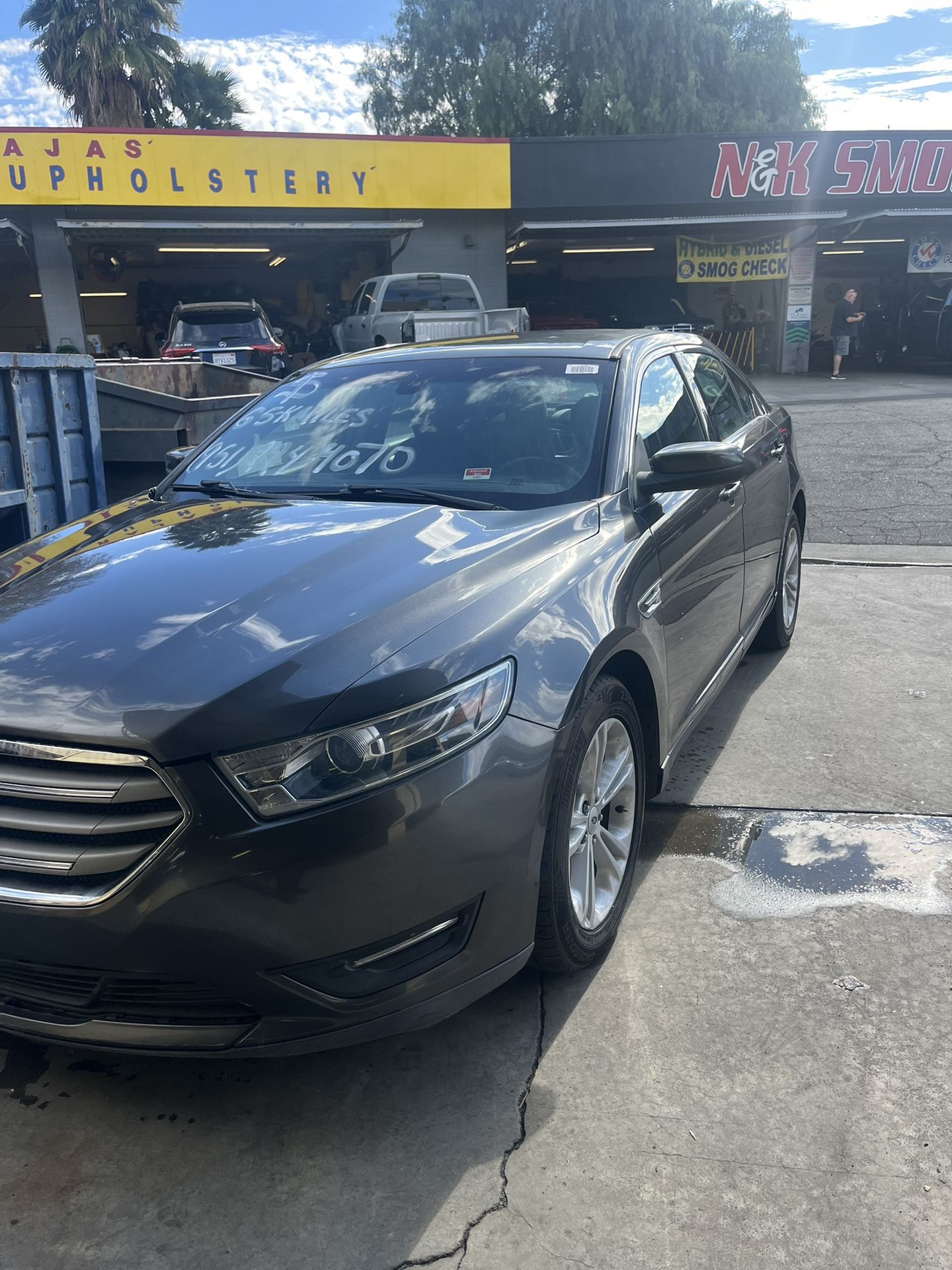 2018 Ford Taurus for Sale in Riverside, CA - OfferUp