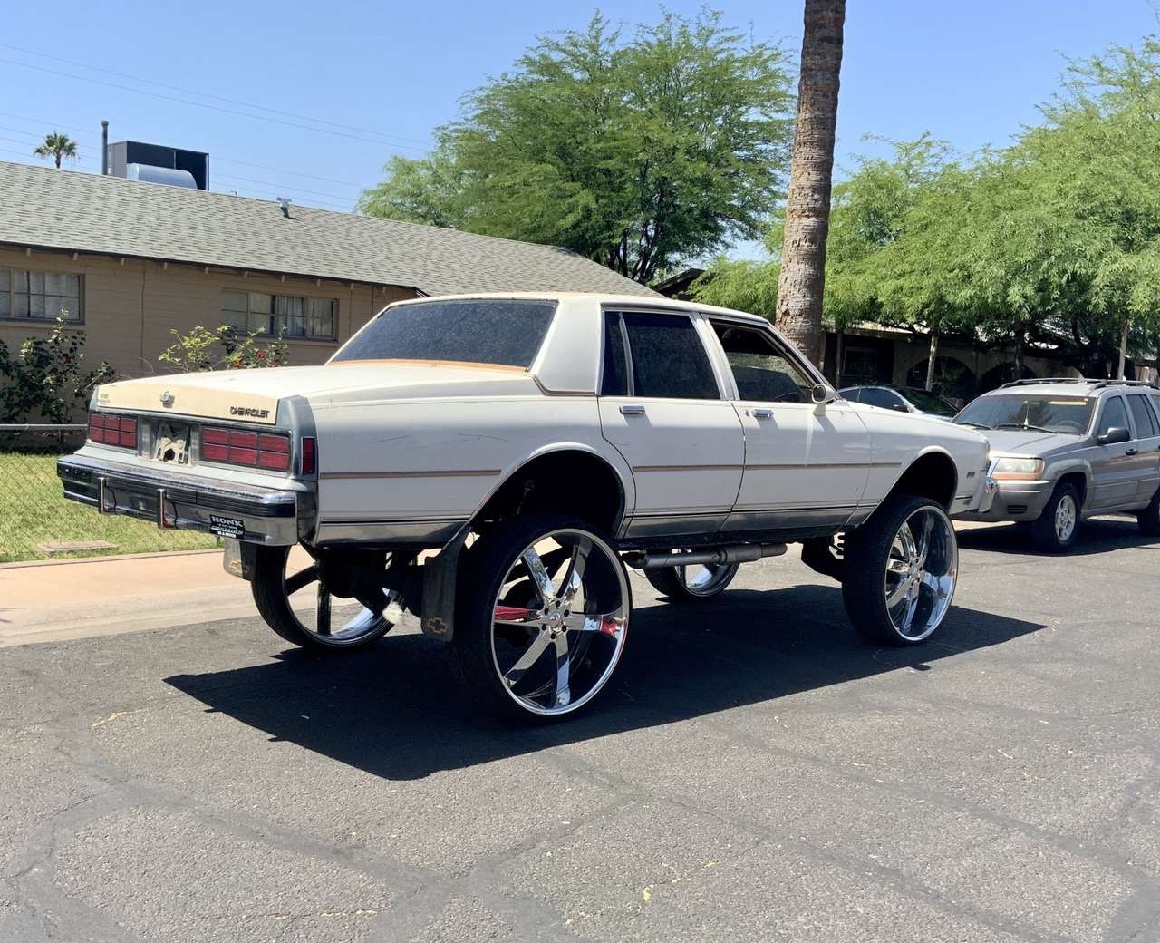 Box Chevy On 30 Inch Rims