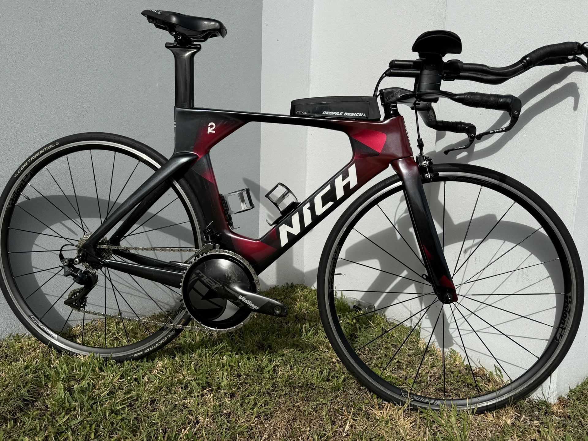 NICH Triathlon / TT Bike – Carbon – Dura-Ace 11 Speed – Size 56 for Sale in Miami, FL - OfferUp