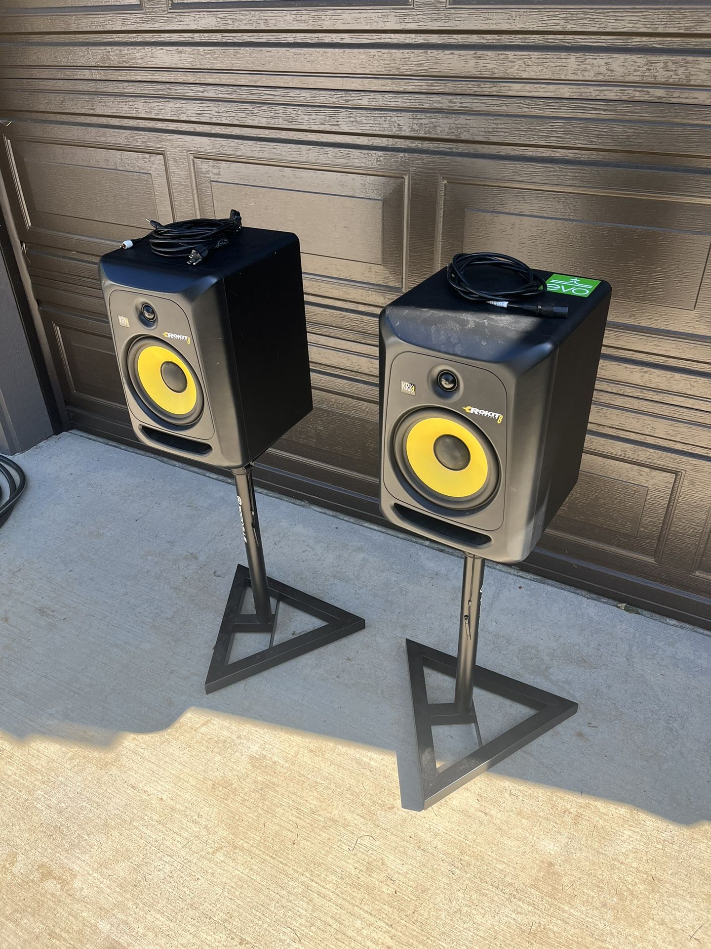Two KRK Classic 8 Powered Two-Way Professional Studio Monitor and Two ...