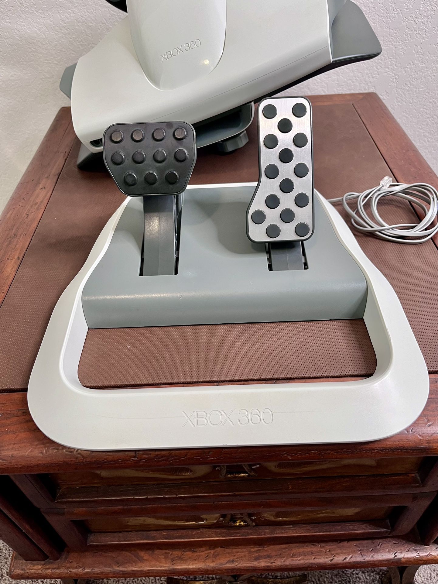 Xbox 360 Wireless Racing Wheel And Pedals for Sale in San Antonio, TX ...