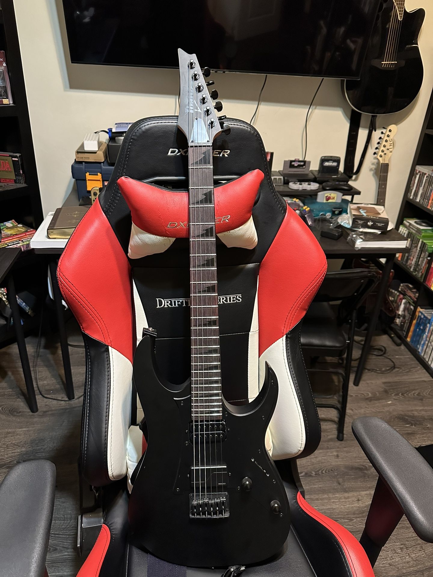 Ibanez GIO GRGR131EX Electric Guitar for Sale in Santa Rita, AZ - OfferUp