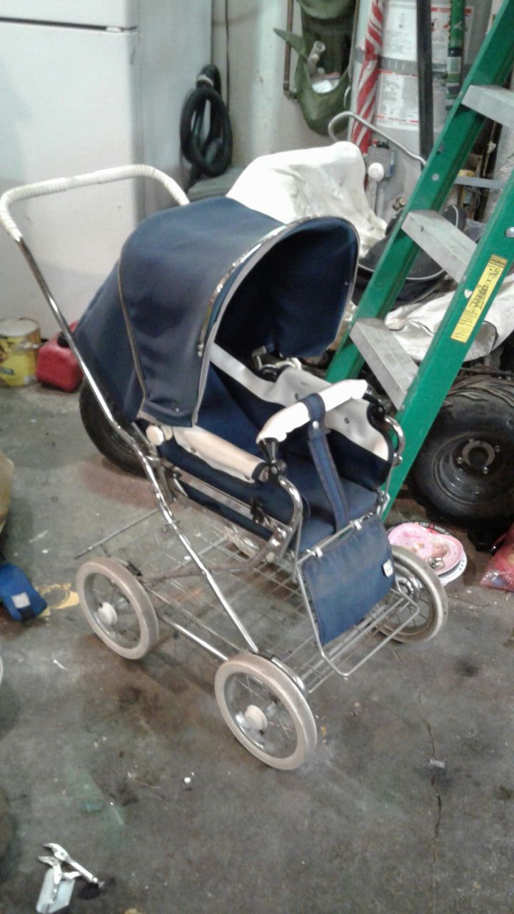 Vintage EMMALJUNGA pram baby stroller for Sale in Buckley, WA - OfferUp